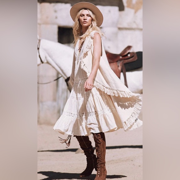 Spell | Jackets & Coats | Nwt Spell White River Poncho Sm | Poshmark